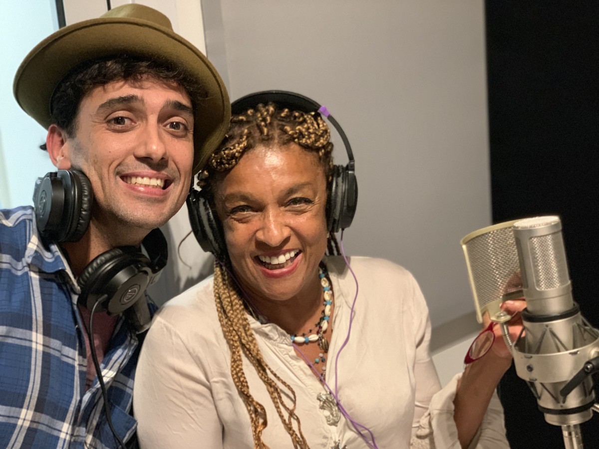 Elisa Lucinda e Roberto Rodrigues fazem as vozes de personagens do ...