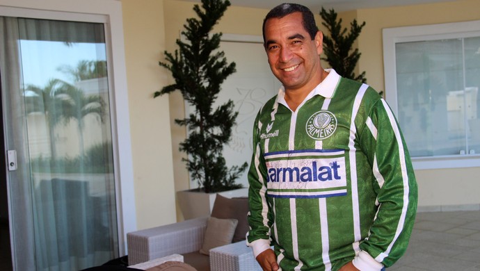 Zinho é novidade na Casa Palmeiras, em Piracicaba, no dia do Choque-Rei