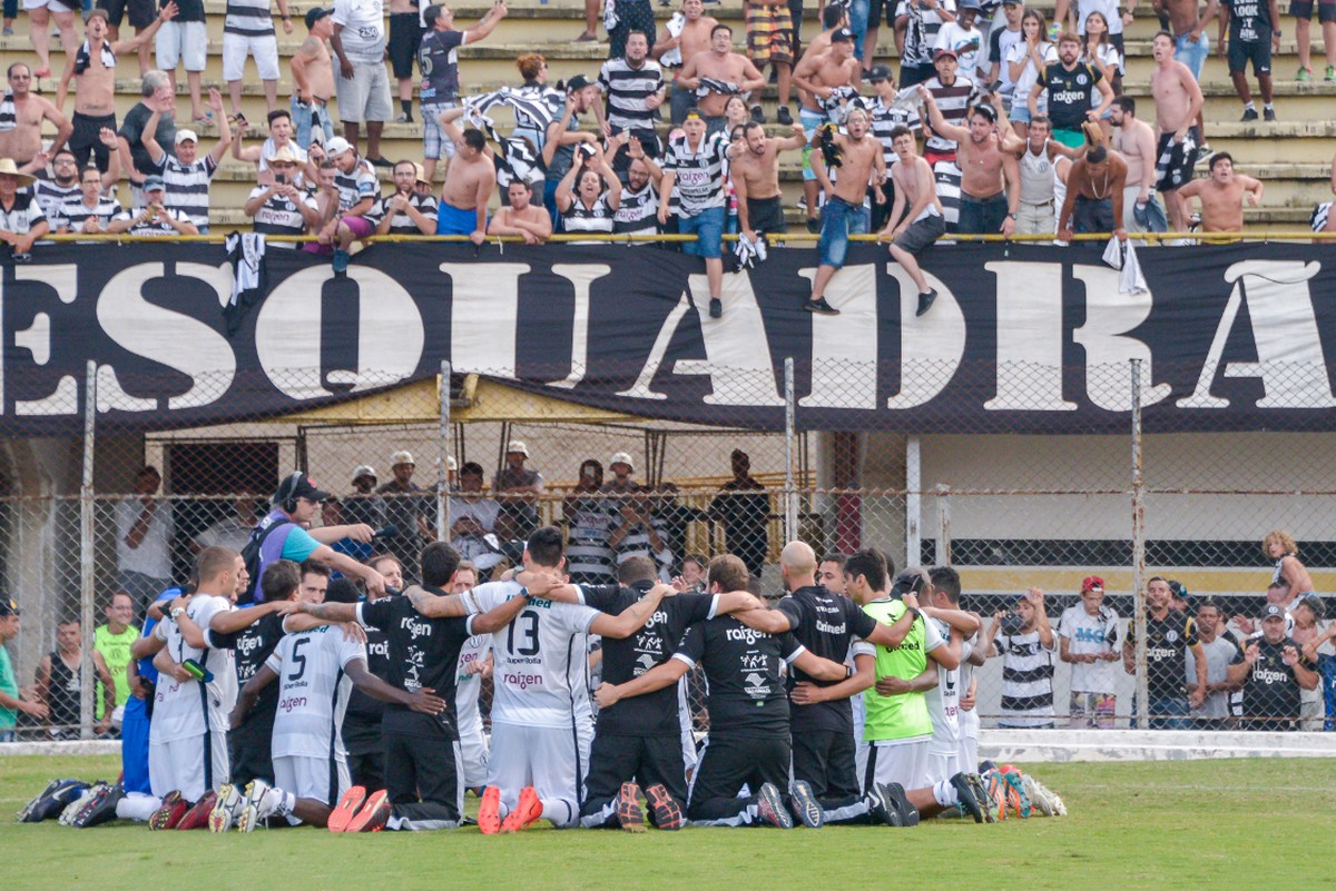 Vaga com quatro lesões e gol aos 45 simboliza campanha de superação do ...