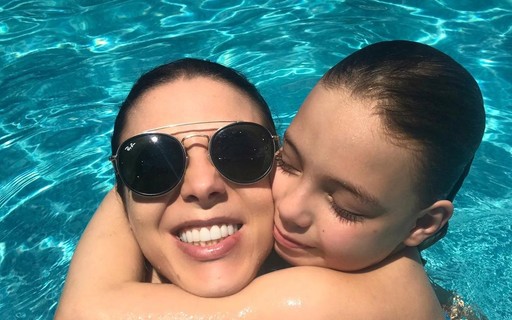 Sheila Mello posta foto encantadora com Brenda - GQ | Musa