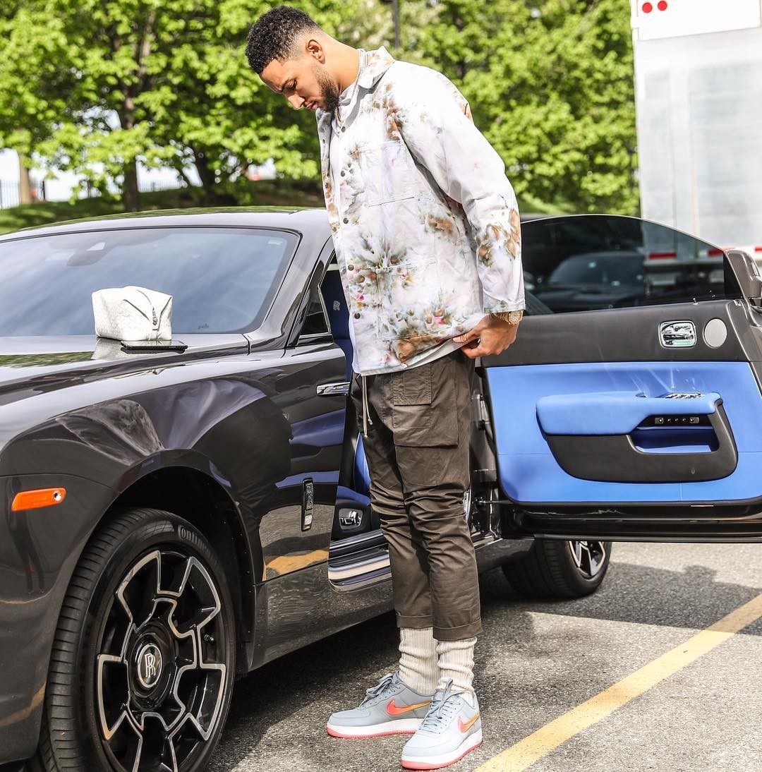Astro da NBA, Ben Simmons exibe coleção de supercarros nas redes ...