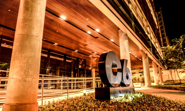 Banco digital C6 Bank estreia no mercado de seguros — mas sem dispensar ...
