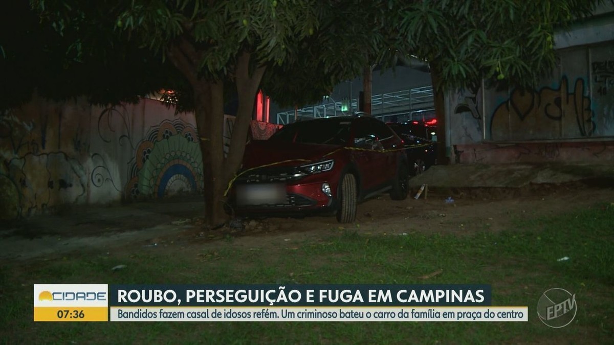 Casal De Idosos é Feito Refém Durante Assalto E Criminoso Bate Carro Em Praça Ao Fugir De 