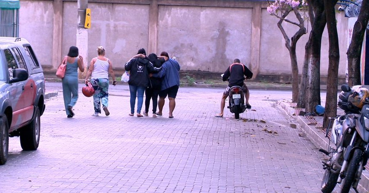 G1 Jovem é Morto No Meio Da Rua De Bairro Em Vila Velha Es