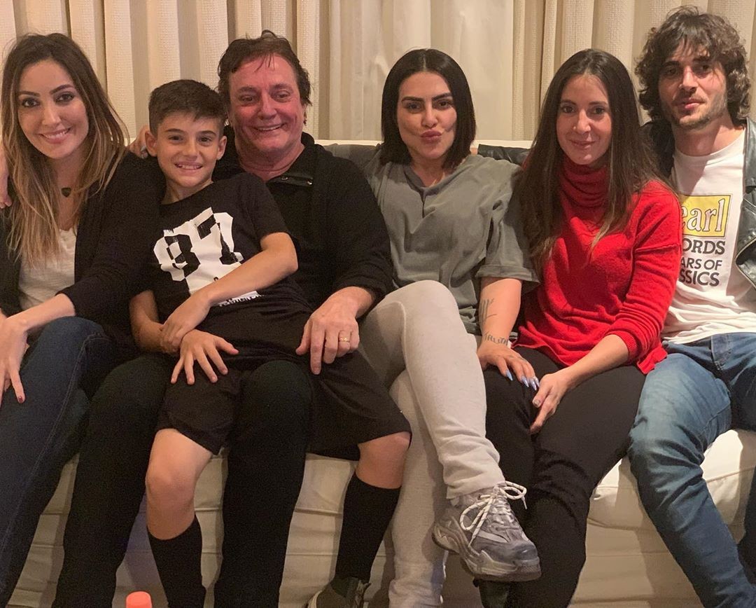Fábio Jr. relembra foto rara com todos filhos e lamenta: Fábio Jr. relembra foto rara com todos filhos e lamenta: