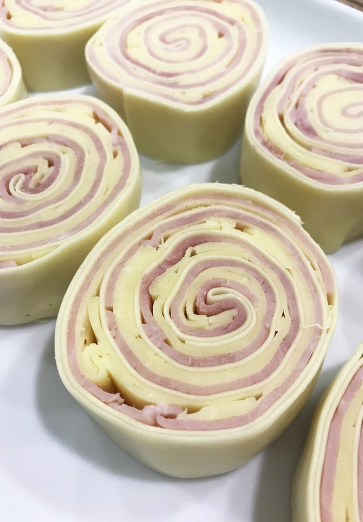 Aprenda a fazer um clássico rondelli de presunto e queijo | Lifestyle ...