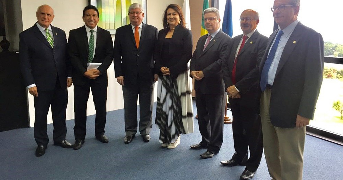 G1 - Janot diz a senadores que vai apurar se há 'supersalário' em MPs ...