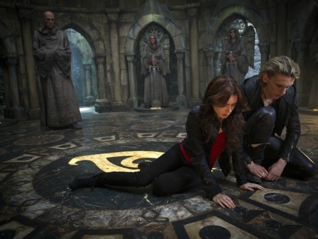 G1 - 'Os Instrumentos Mortais: Cidade dos Ossos' estreia em Rio Branco ...