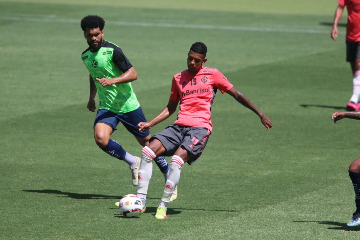 Inter encaminha renovação de contrato com o volante Matheus Dias ...