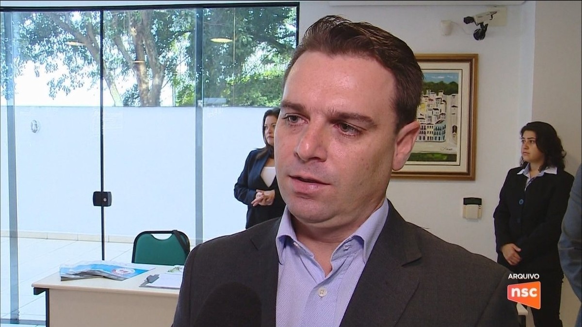 Ex-prefeito de Florianópolis César Souza Júnior se envolve em ...