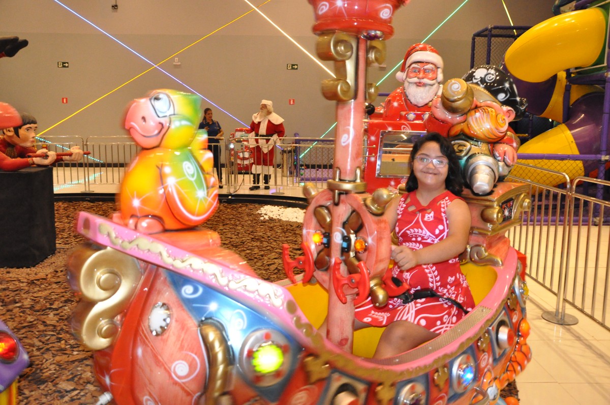 Cartinha ao Papai Noel leva adolescente com Down a realizar sonho de ir ...