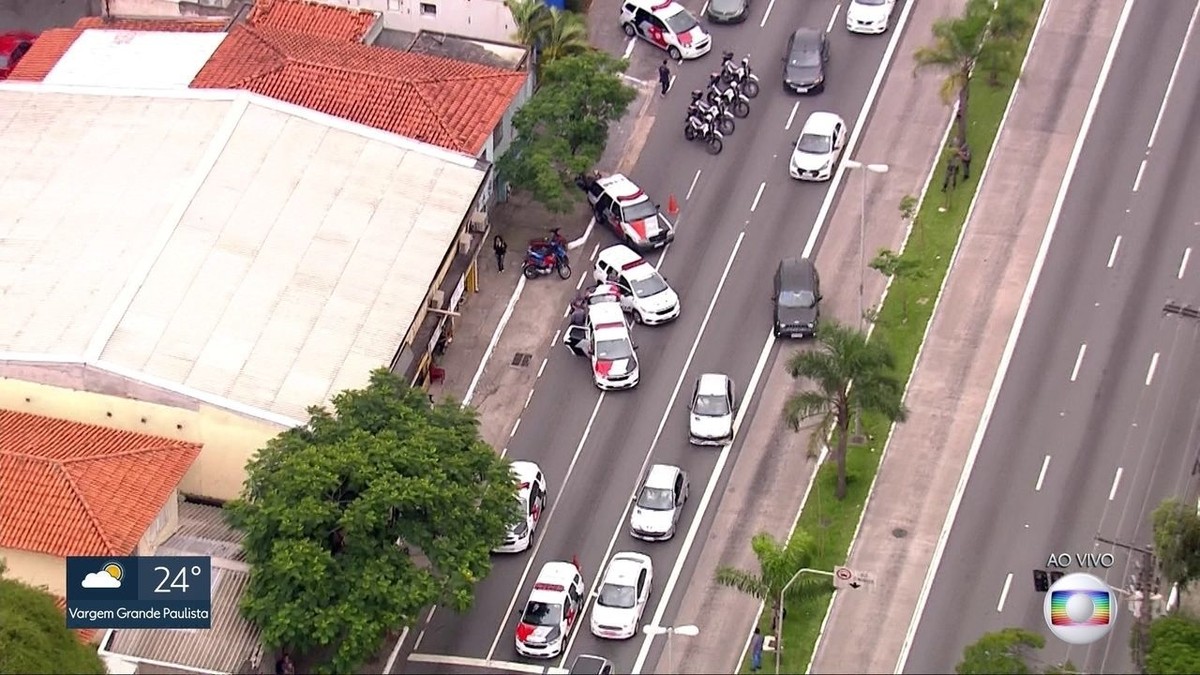 Duas Pessoas São Baleadas Após Perseguição Policial Na Zona Sul De Sp
