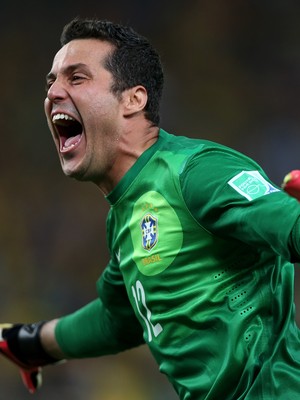 Júlio César dá a volta por cima e se firma na Seleção - ÉPOCA | Essa é ...