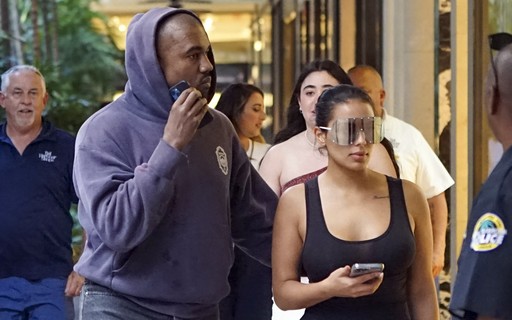 Kanye West é clicado com namorada 'clone' de Kim Kardashian; saiba quem ...