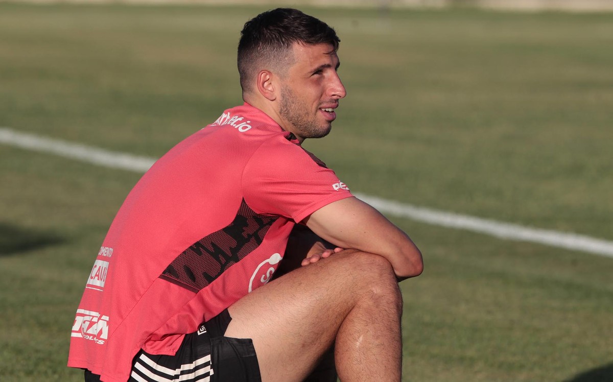 Calleri diz estar 100% recuperado de lesão e que São Paulo "quer jogar ...