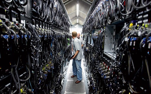 Microsoft coloca data center dentro de mar para tentar economizar ...