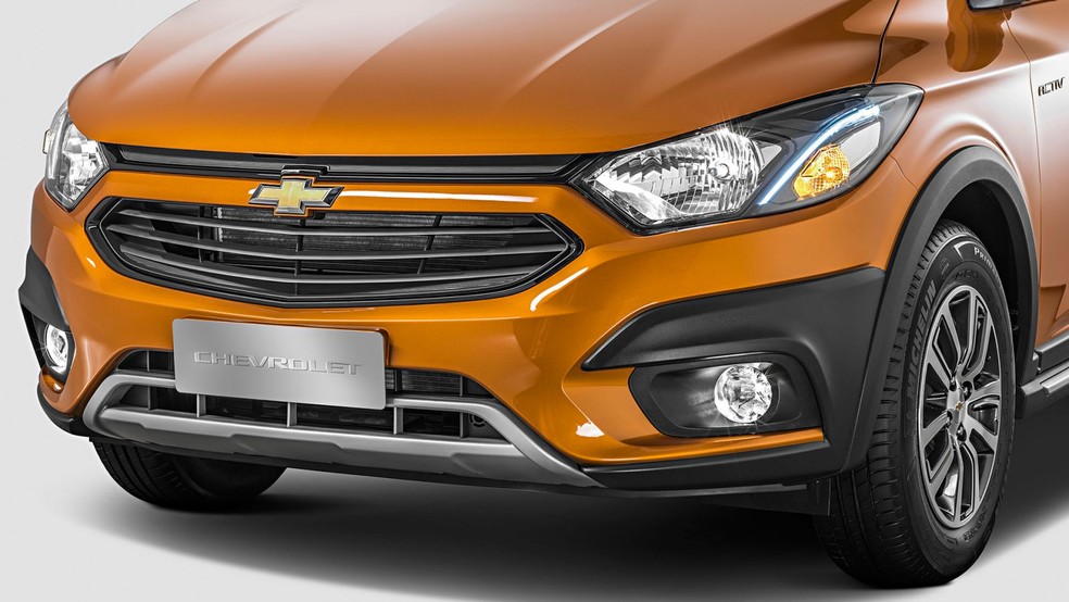 Versão aventureira, Chevrolet Onix Activ dá show de personalidade e ...