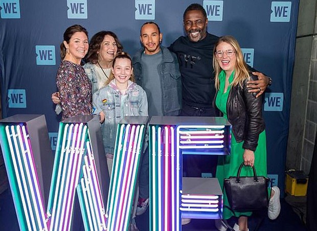 Coronavírus: Idris Elba sugere que contraiu Covid-19 de mulher de ... Coronavírus: Idris Elba sugere que contraiu Covid-19 de mulher de ...