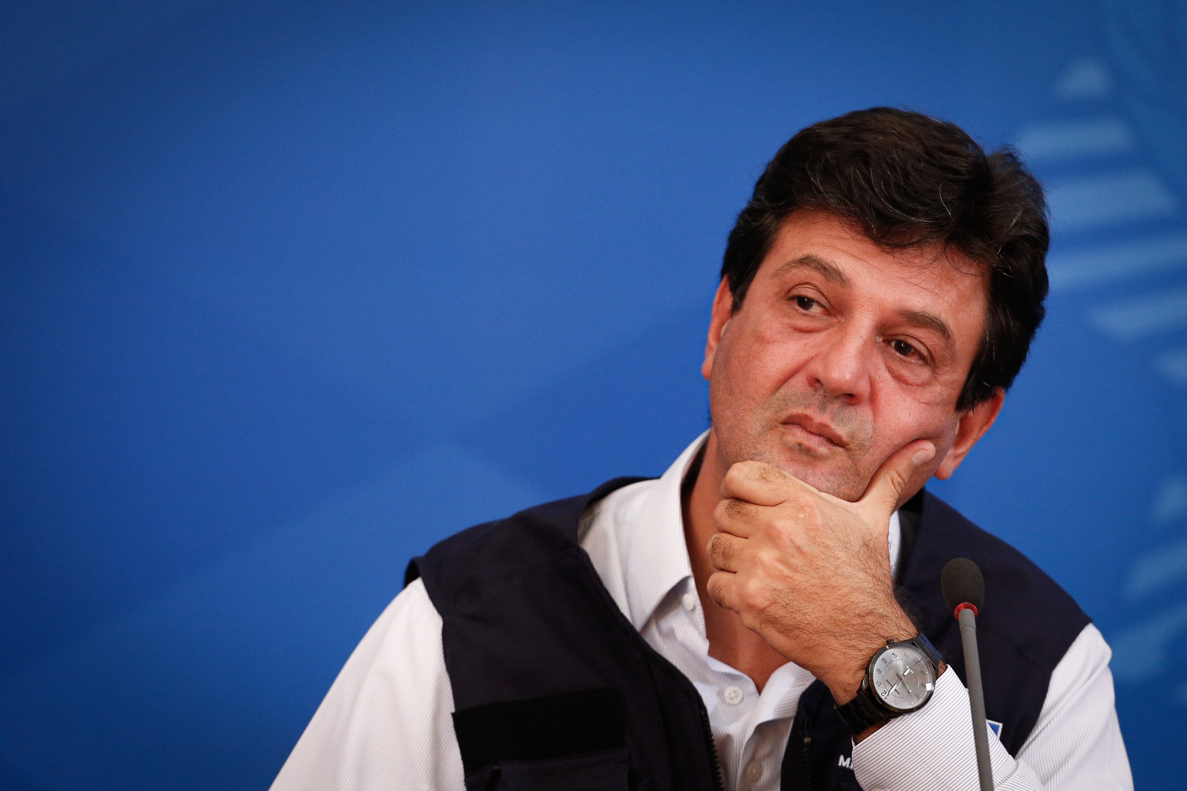 O Ministério da Saúde na pandemia: os livros de Mandetta e seu assessor ...