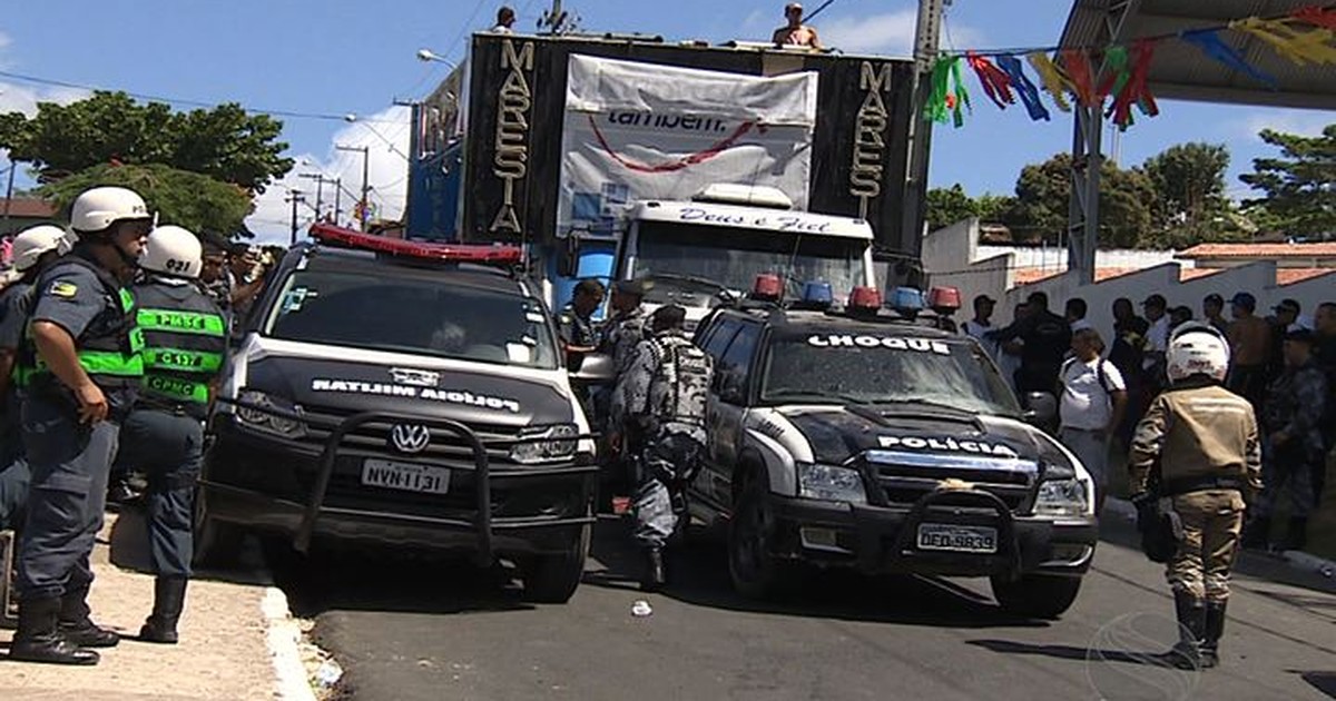 G1 - Presidente do CREA Sergipe diz que trio elétrico precisava de ...