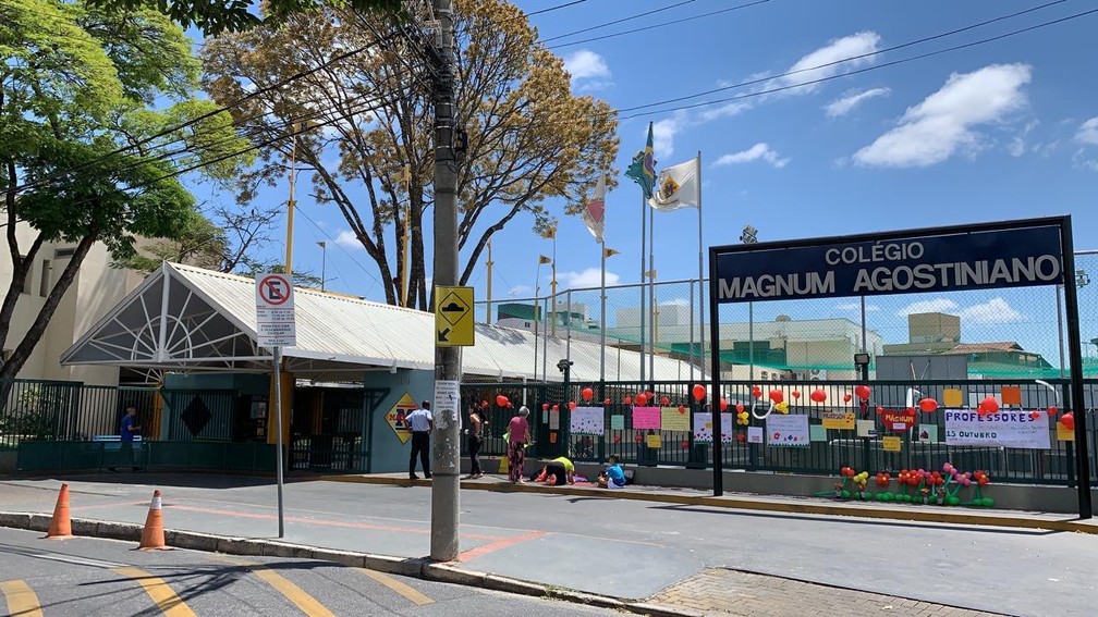 Pais de alunos do Colégio Magnum fazem ato de apoio à escola em BH ...