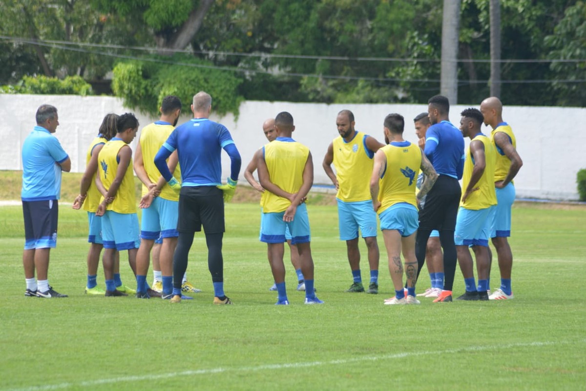 Com time definido, CSA encerra trabalhos para enfrentar o Fortaleza ...