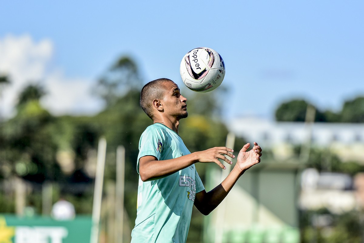 Destaque da Copinha, Adyson renova com o América-MG | américa-mg | ge