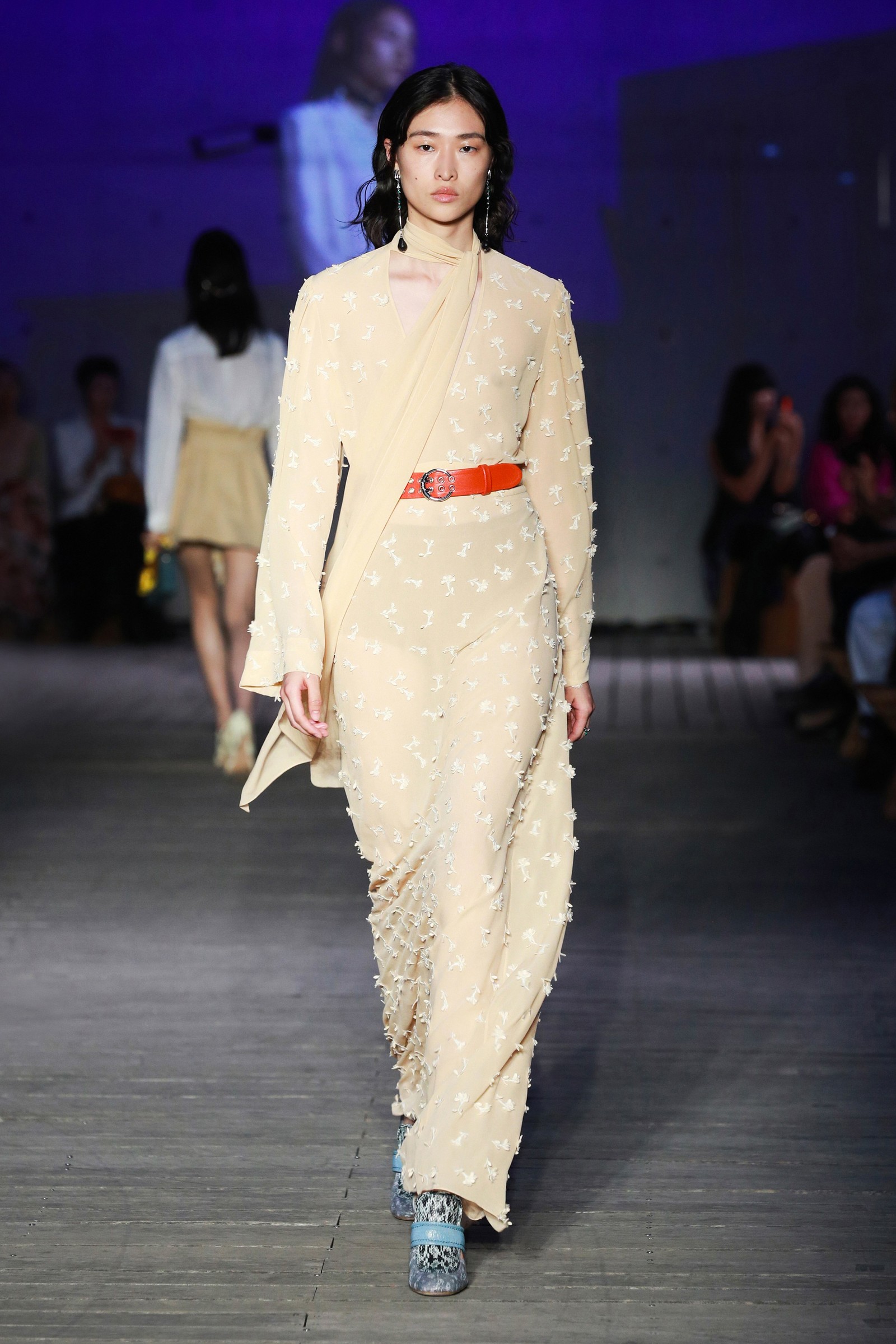 Chloé | Resort 2020 | Desfiles | vogue