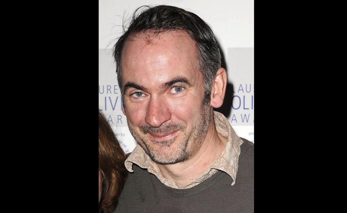 Paul Ritter, ator da série 'Friday Night Dinner', morre aos 54 anos ...