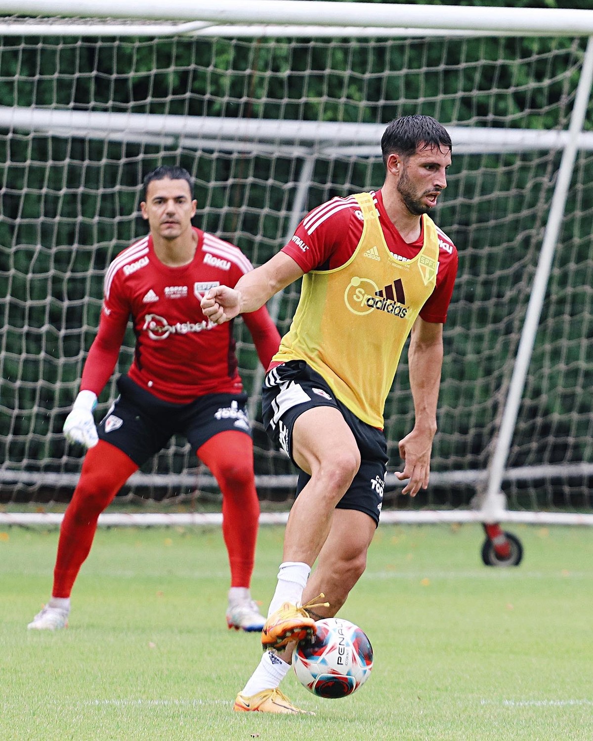 Treino do São Paulo: Calleri trabalha com bola e se aproxima de retorno ...
