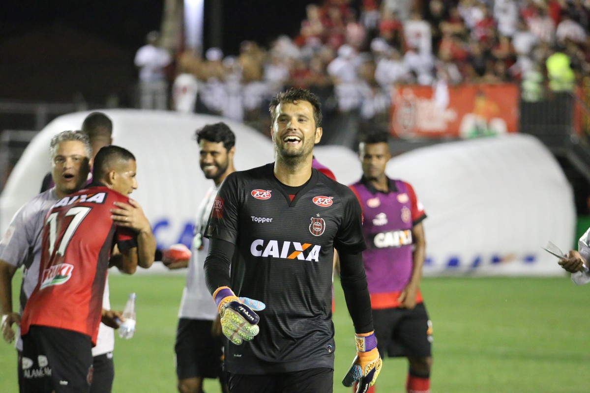 Pitol fecha o gol de novo e garante melhor defesa ao Brasil: "Destaque ...