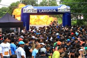 1ª Corrida do Bope reúne milhares de atletas nas ruas de Cuiabá