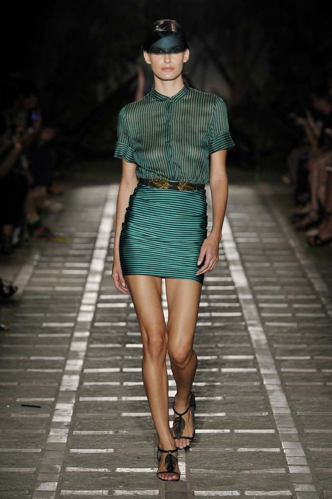 Osklen Praia | Rio de Janeiro | Verão 2015 | Desfiles | Vogue