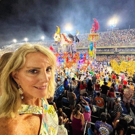 Embaixadora dos Estados Unidos faz sucesso ao compartilhar suas ...