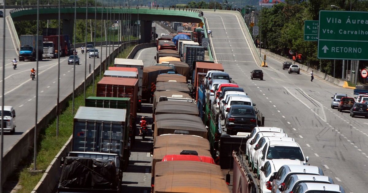 G1 - Cônego D. Rangoni tem 10 km de congestionamento nesta quinta ...