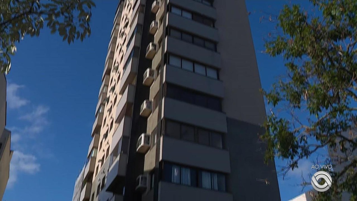 Homem Morre Após Cair Do 13º Andar De Prédio Em Porto Alegre Rio