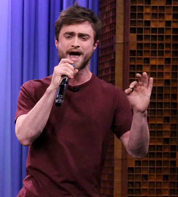 Daniel Radcliffe arrisca rap em programa de TV - Quem | Popquem