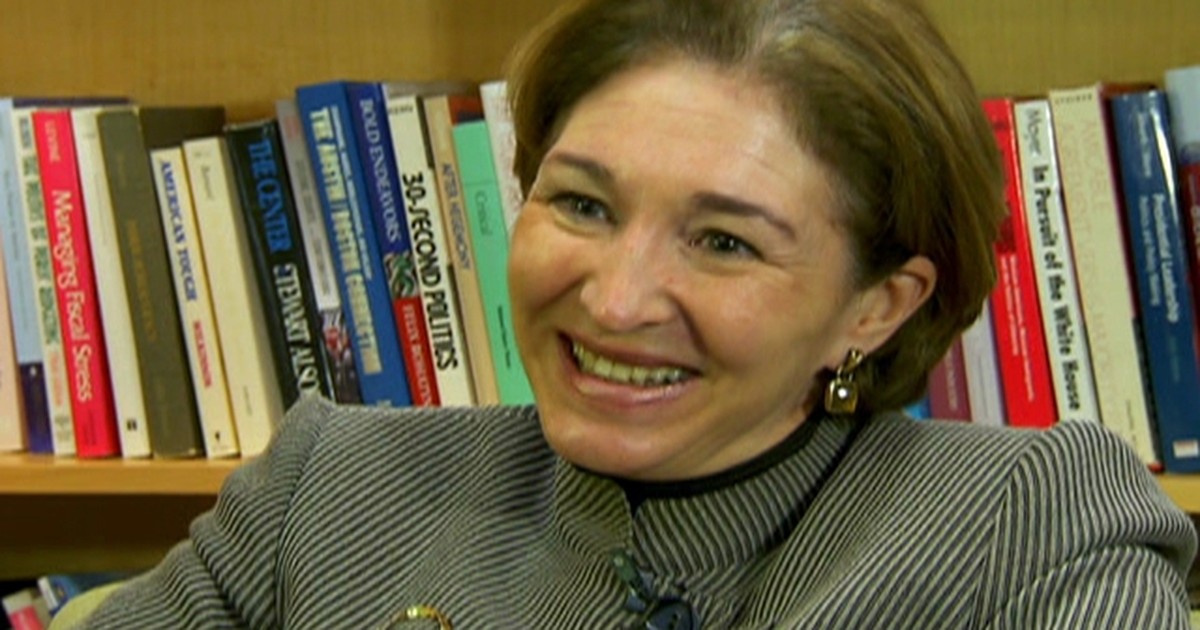 Globo News - Ex-assessora de Hillary diz por que deixou cargo para ...