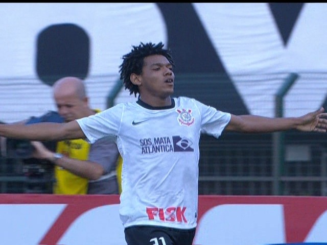 Rodrigo Varanda repete ídolos do Corinthians com gol no 1º Dérbi ...