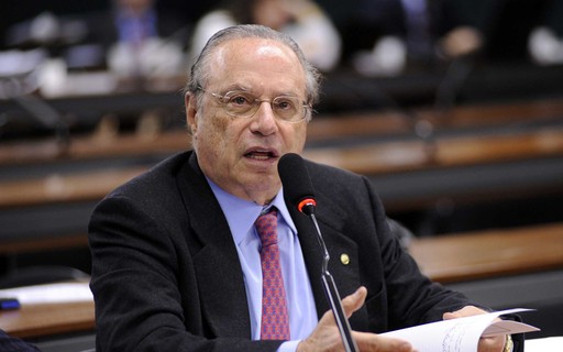 Supremo condena Maluf a mais de sete anos de prisão - Época Negócios ...