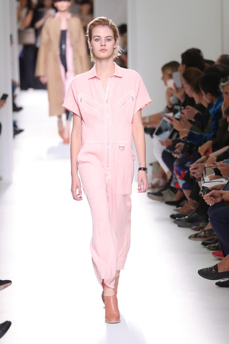 Hermès alia clássico atemporal da marca a desejos do momento | Desfiles ...