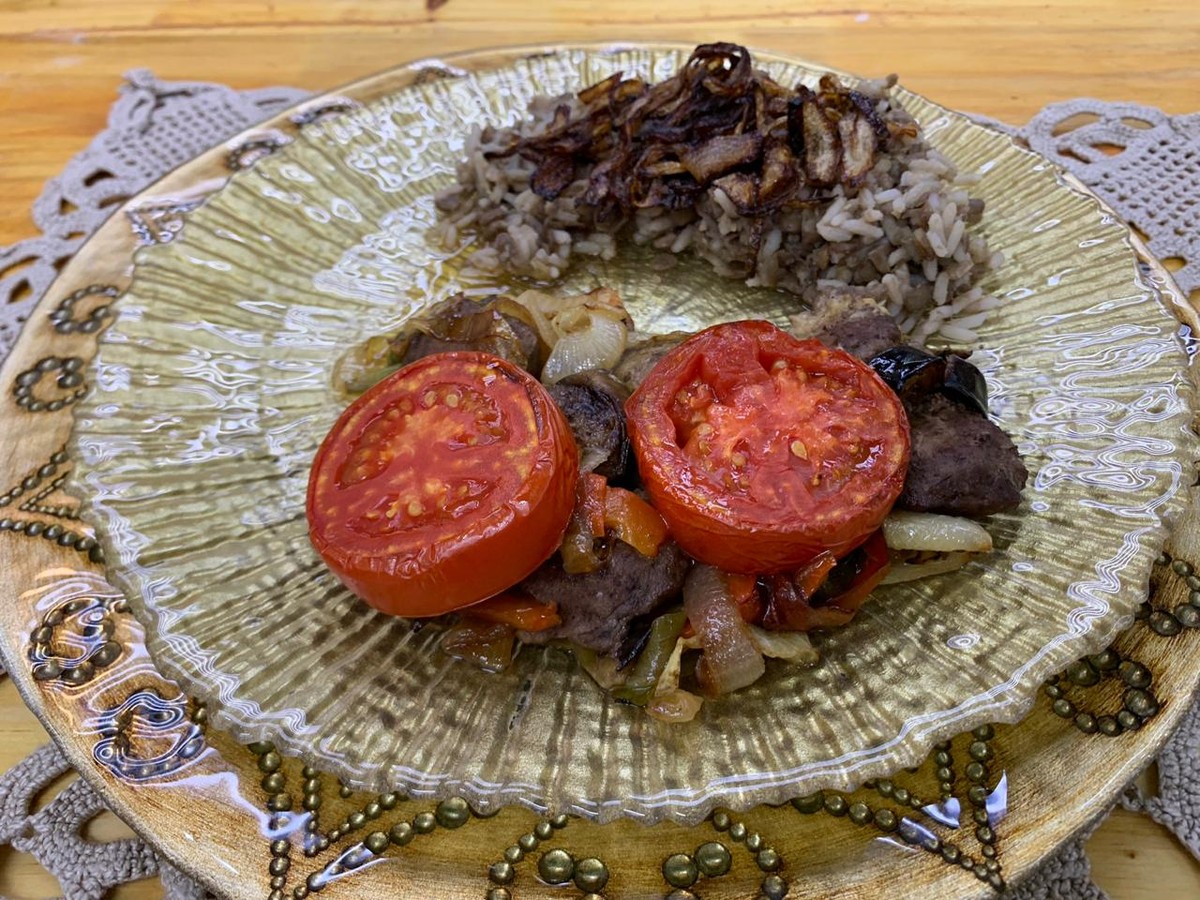 Kabab Banjan, a receita síria de Kaysar Dadour | É de Casa | Receitas