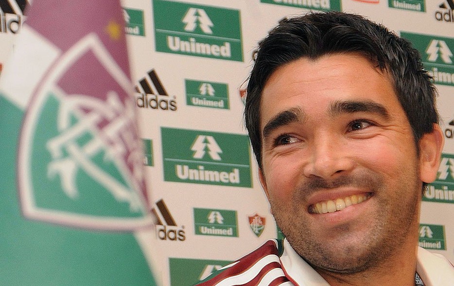 FOTOS: Deco é apresentado ao Fluminense - fotos em fluminense