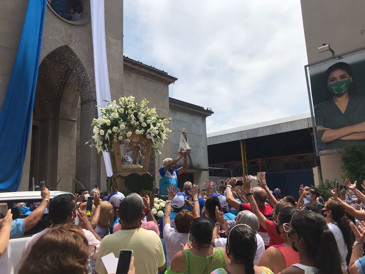 Fiéis celebram Círio de Nossa Senhora de Nazaré com carreata e missa em ...