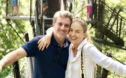 "É 'nóis' no Canadá": Huck e Angélica posam sorridentes em viagem ...