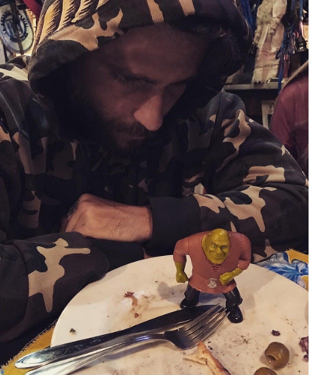 Bruno Gagliasso Sai Da Dieta Comi Sete Pedaços De Pizza Quem
