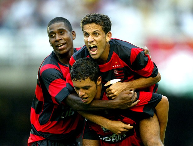 Na Memória: Fla vira sobre o Santos com trio Jean, Obina e Jônatas ...