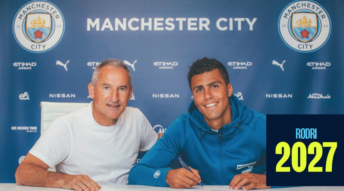 Manchester City renova contrato com o volante Rodri até 2027 | futebol ...