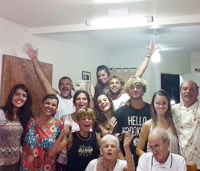 Devolta pra casa: Após ajudar Medina na conquista do mundial, Alejo ...