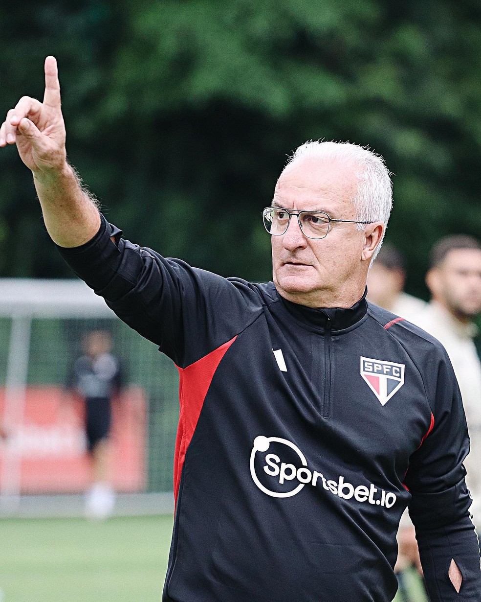 No São Paulo, Dorival defende série de 13 vitórias em partidas ...